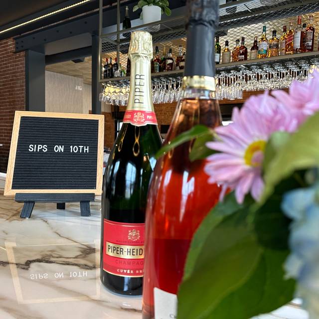 Sips On 10th - Omaha, NE | OpenTable