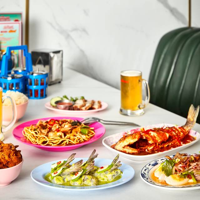 Speedboat Bar at The Electric Restaurant - London, Greater London ...