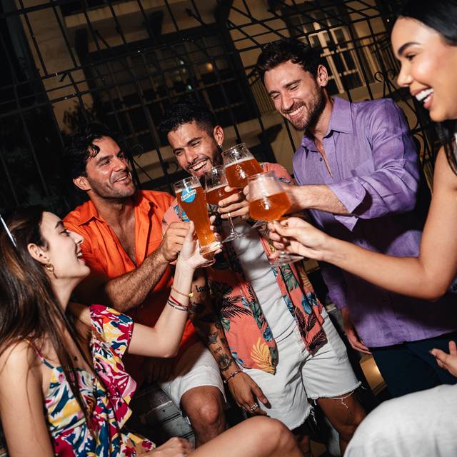 Blue Tap House - Multiplaza Restaurant - Panamá, Panama | OpenTable