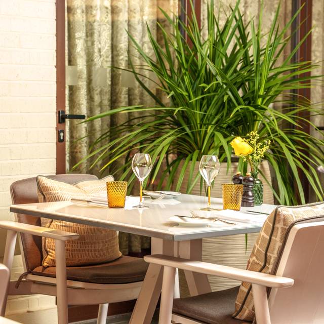 Café Biltmore Restaurant and Terrace - London | OpenTable