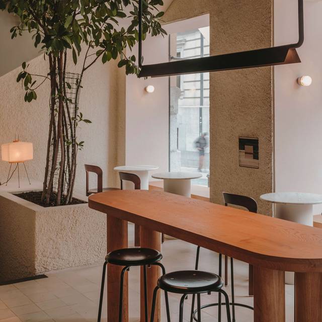 Llama Inn - Madrid Restaurant - Madrid, Madrid | OpenTable