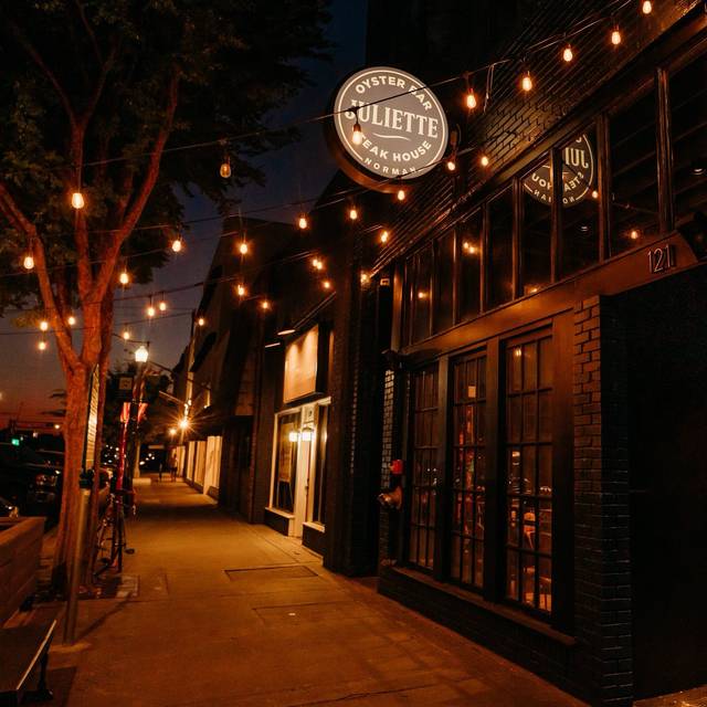 Juliette Oyster Bar & Steakhouse Restaurant - Norman, OK | OpenTable