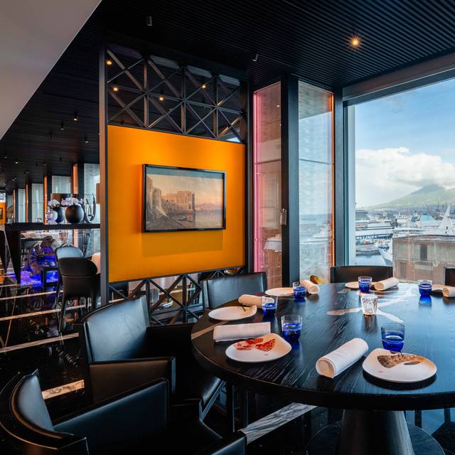 Il Ristorante Alain Ducasse Napoli Restaurant - Napoli, Citta ...