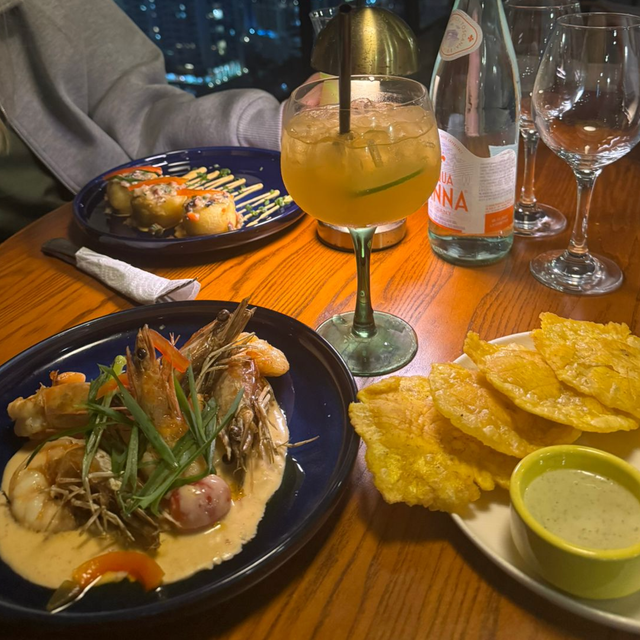 Julian Rooftop Restaurant - Panamá, Panama | OpenTable