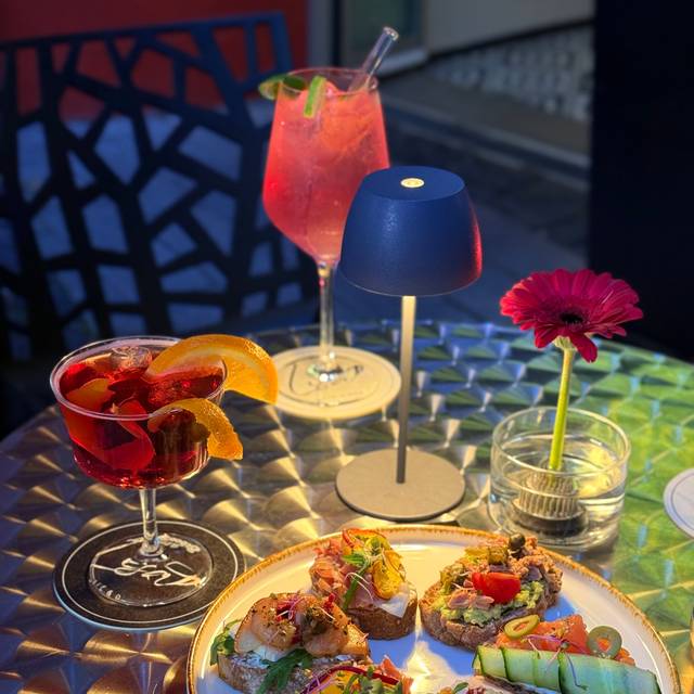 Lisa Bar - München, BY | OpenTable