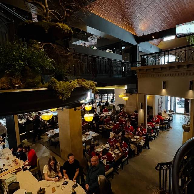 Zoelle Restaurant - Montréal, QC | OpenTable