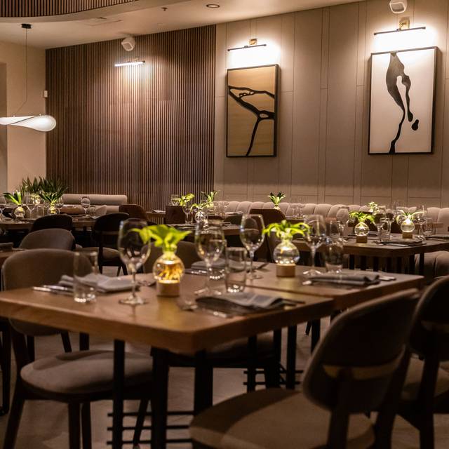 Vines By H Restaurant - Orlando, FL | OpenTable