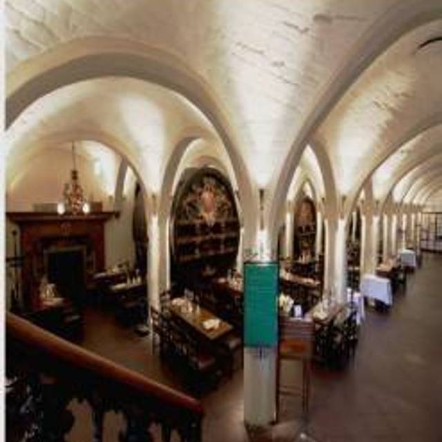 Bremer Ratskeller Restaurant - Bremen, HB | OpenTable