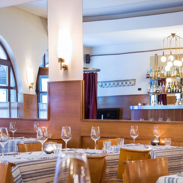 Buffet Kull Bar Restaurant - München, BY | OpenTable