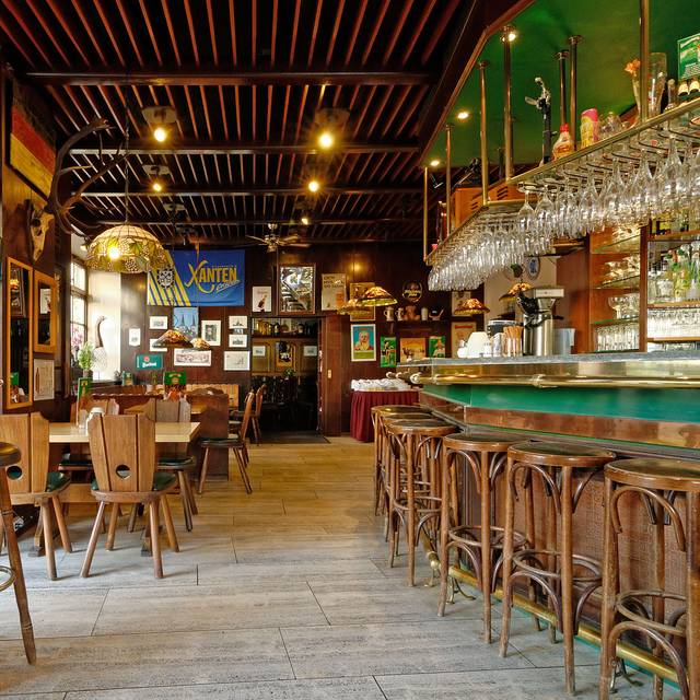 Xantener Eck Restaurant und Bierhaus Restaurant - Berlin, | OpenTable