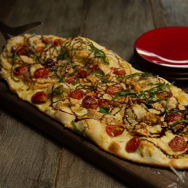 Scaddabush Italian Kitchen & Bar - Yonge & Gerrard Restaurant - Toronto ...