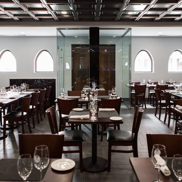 Restaurant Di Menna - Montreal, QC | OpenTable