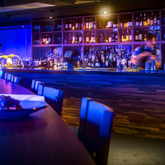 Blue Note Hawaii - Outrigger Waikiki Beach Resort Restaurant - Honolulu ...