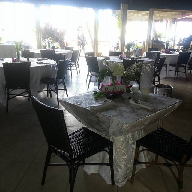 Iggies Beach Bar & Grill Restaurant - St Thomas, VI | OpenTable