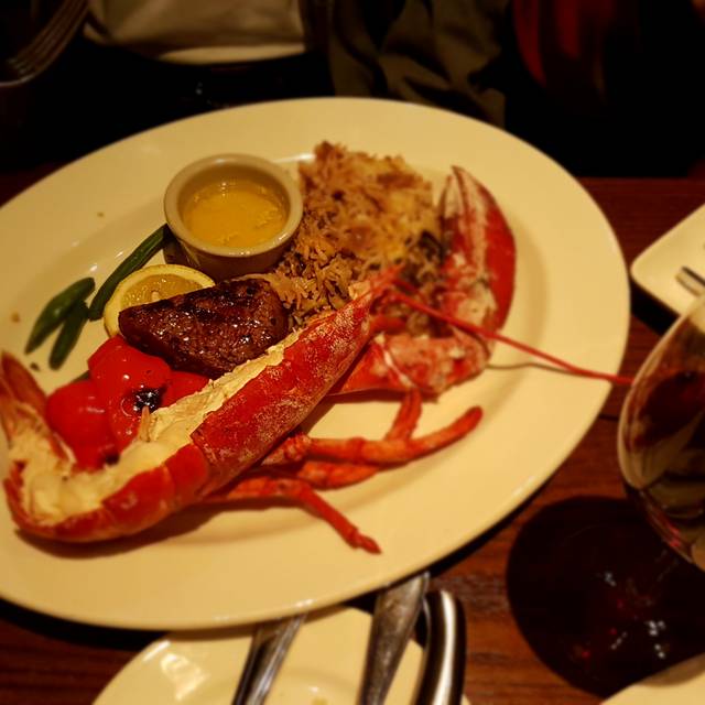 The Keg Steakhouse + Bar - Maple Ridge Restaurant - Maple Ridge, BC ...