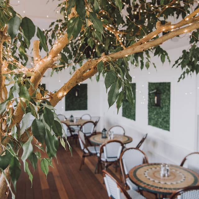 Farm Neck Cafe Restaurant - Oak Bluffs, MA | OpenTable