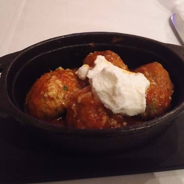 Vetro by Russo's on the Bay Restaurant - Howard Beach, NY | OpenTable