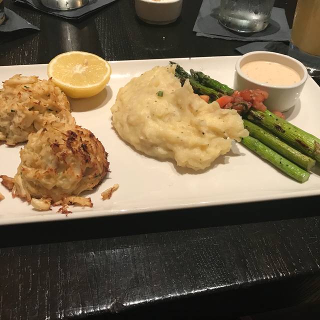 Devon Seafood Grill - Philadelphia Restaurant - Philadelphia, PA ...