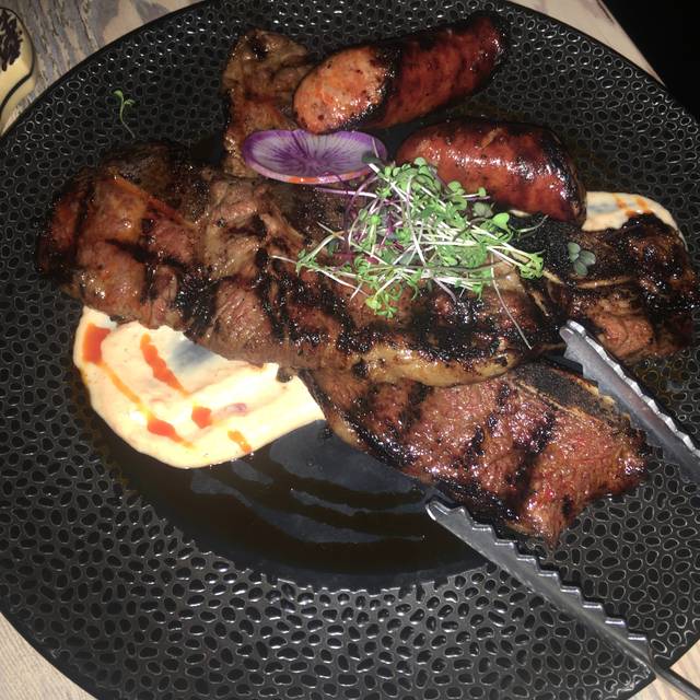 LeChon Restaurant - Portland, OR | OpenTable