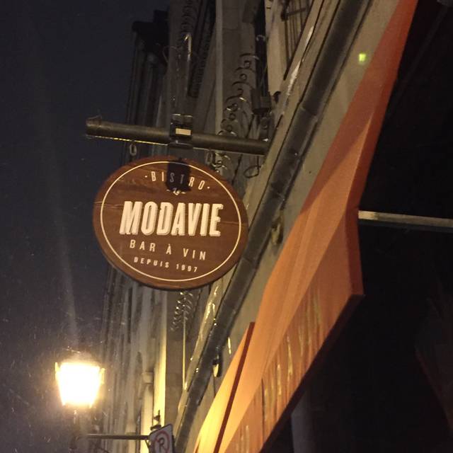 Montreal Travel Guide | Montreal Tourism - KAYAK