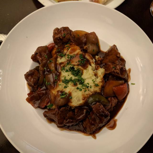 The Red Coach Inn Restaurant - Niagara Falls, NY | OpenTable