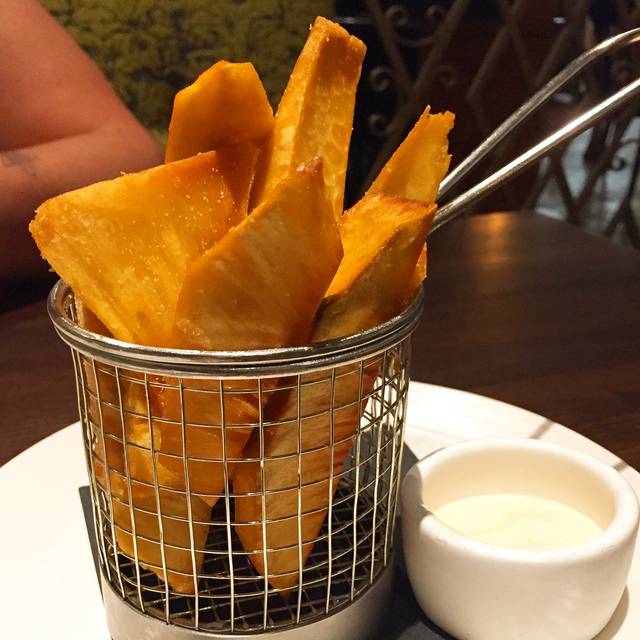 Hula Hulas Restaurant - Hilo, HI | OpenTable