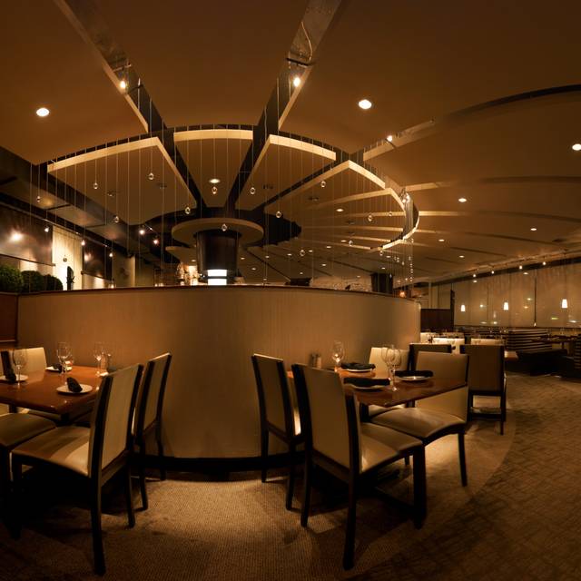 Mano's Restaurant and Lounge - Saskatoon, SK | OpenTable