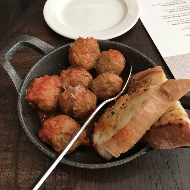 Stella Van Buren Restaurant - Milwaukee, WI | OpenTable