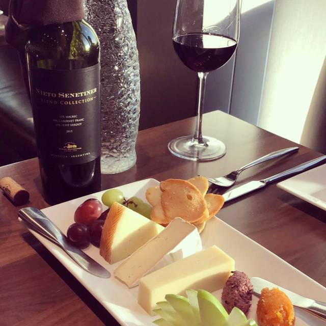 Eno Vino Downtown Restaurant - Madison, WI | OpenTable