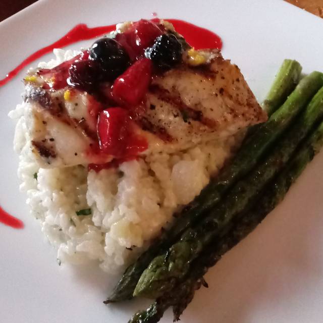 The Swamp Fox at the Francis Marion Hotel Restaurant - Charleston, SC ...