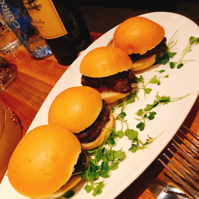 VIN'US Restaurant - San Juan, PR | OpenTable