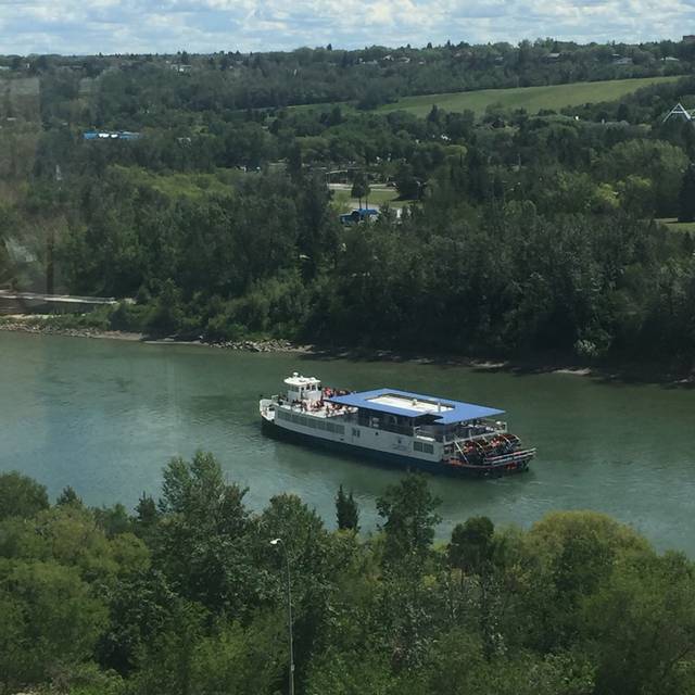 Riverside Bistro - Courtyard by Marriott Edmonton - Edmonton, AB ...