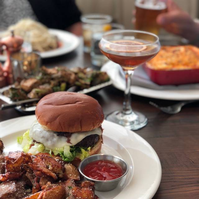 Stella Van Buren Restaurant - Milwaukee, WI | OpenTable