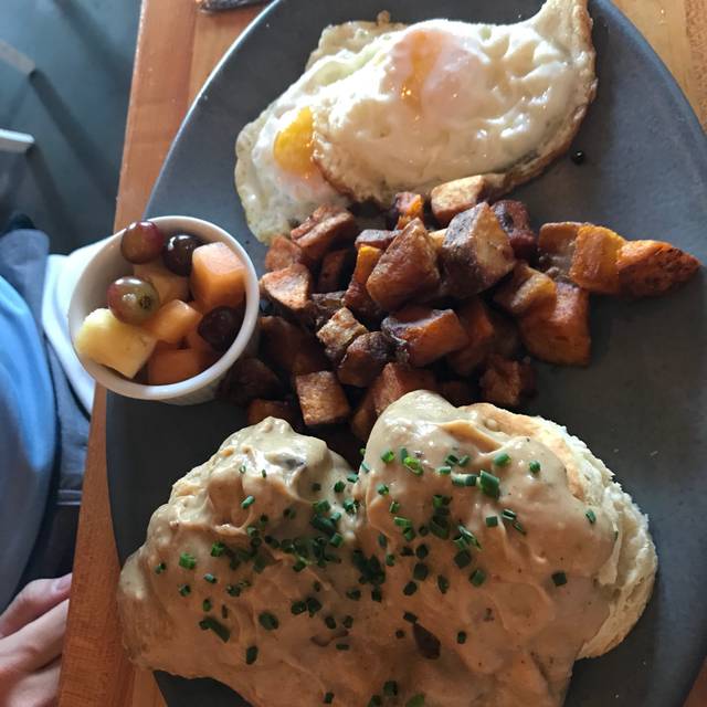 BRQ Restaurant - Baton Rouge, LA | OpenTable
