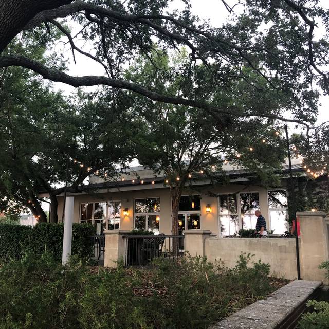 Saltus River Grill Restaurant - Beaufort, SC | OpenTable