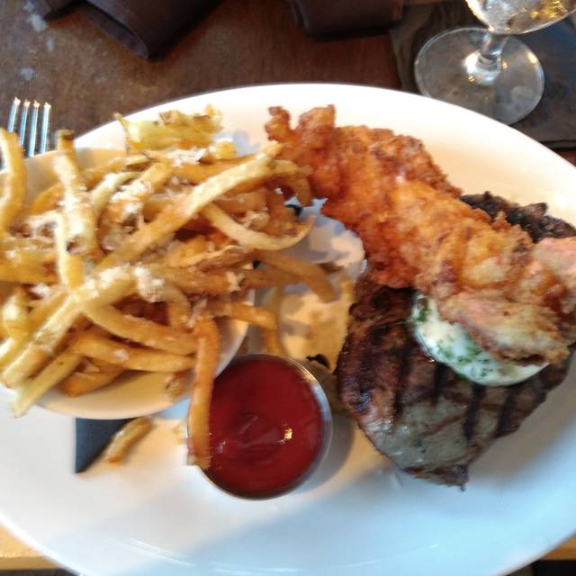 Saltus River Grill Restaurant - Beaufort, SC | OpenTable