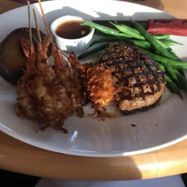 Anthony's HomePort - Des Moines Restaurant - Des Moines, WA | OpenTable