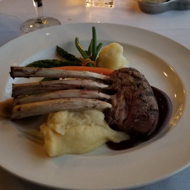 Chefusion Eclectic Cuisine & Lounge Restaurant - Green Bay, WI | OpenTable