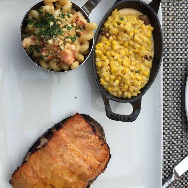 Devon Seafood + Steak - Oakbrook Terrace Restaurant - Oakbrook Terrace ...