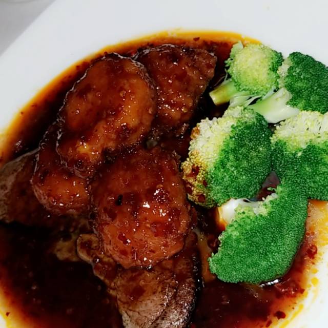 Peach Blossom at Turning Stone Restaurant - Verona, NY | OpenTable