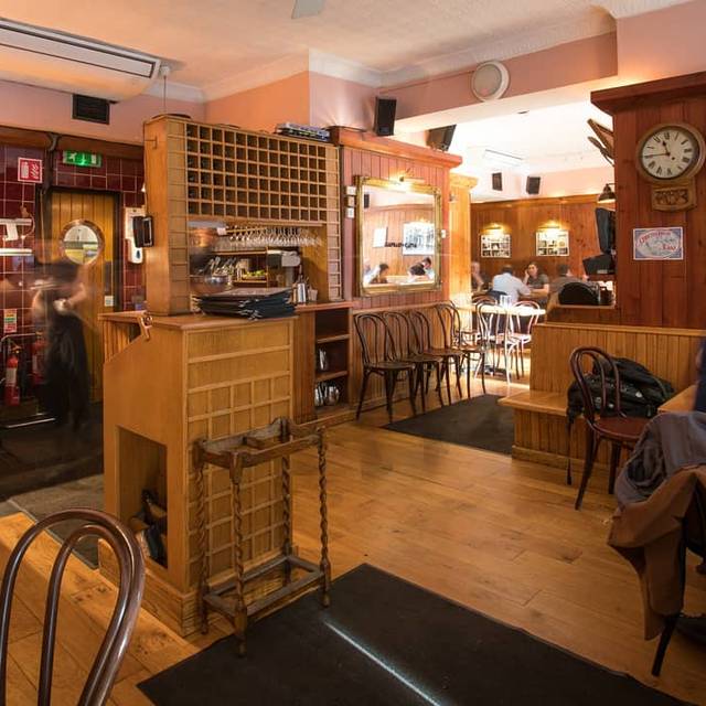 Elephant & Castle - Temple Bar - Dublin, Co. Dublin | OpenTable