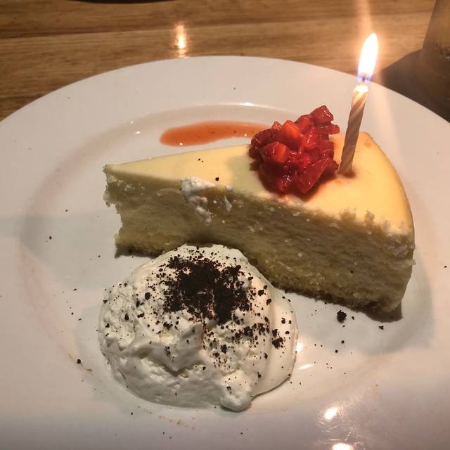 Devon Seafood + Steak - Oakbrook Terrace Restaurant - Oakbrook Terrace ...