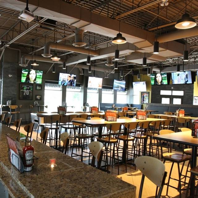 John Max Sports and Wings - Lauzon Restaurant - Windsor, ON | OpenTable