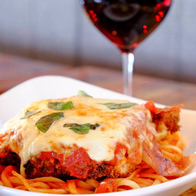 Crust & Crate - Ogilvie Restaurant - Gloucester, ON | OpenTable