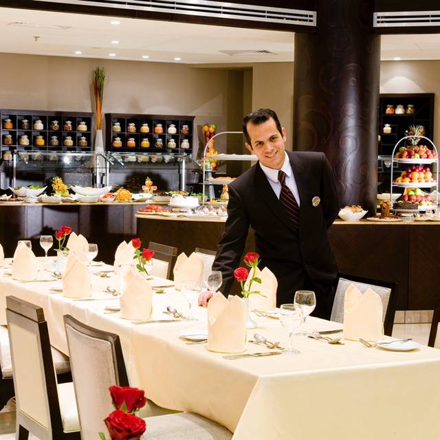 Al Jawhara Restaurant - Holiday Inn Riyadh - Izdihar - Riyadh, Riyadh ...