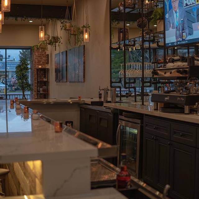 HOM Italian Eatery Restaurant - Woodland Hills, CA | OpenTable