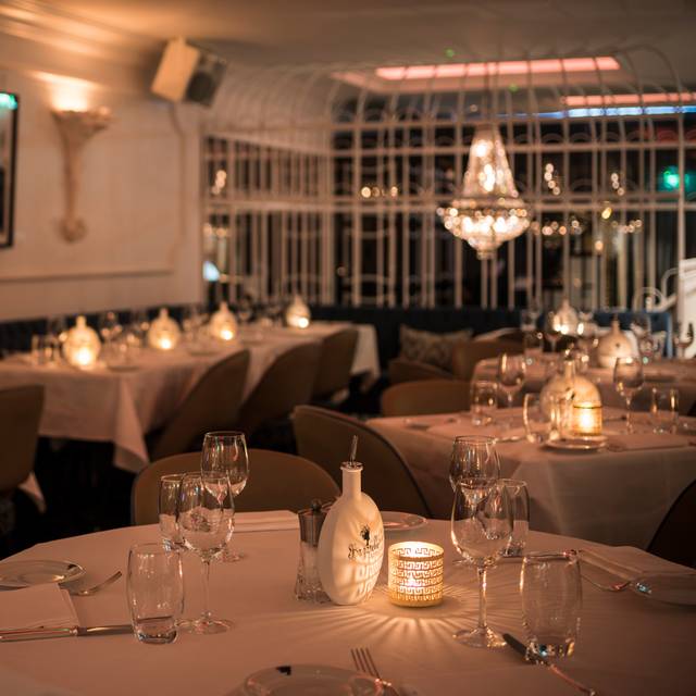 Bagatelle London - London, | OpenTable