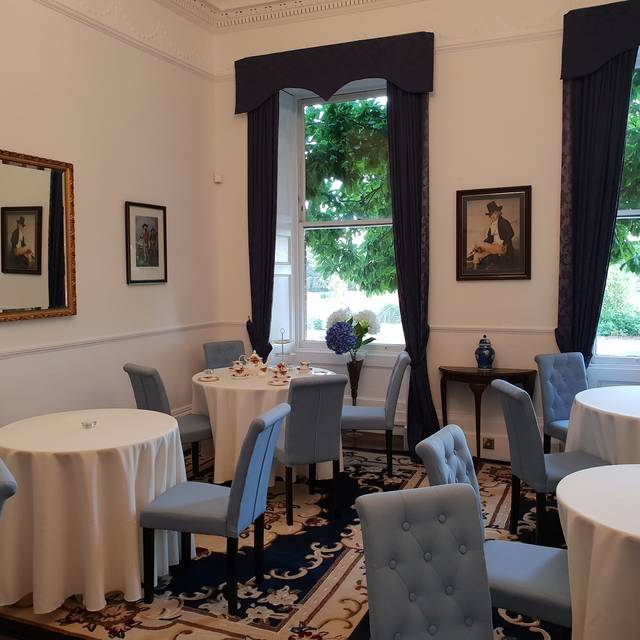 The Blue Room Restaurant at Longworth Hall - Hereford, Herefordshire ...