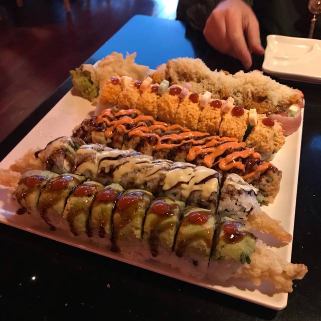 Shinto Japanese Steakhouse & Sushi Lounge - Naperville Restaurant ...