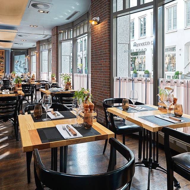 Restaurante Cast Iron Grill - Hamburg, , HH | OpenTable